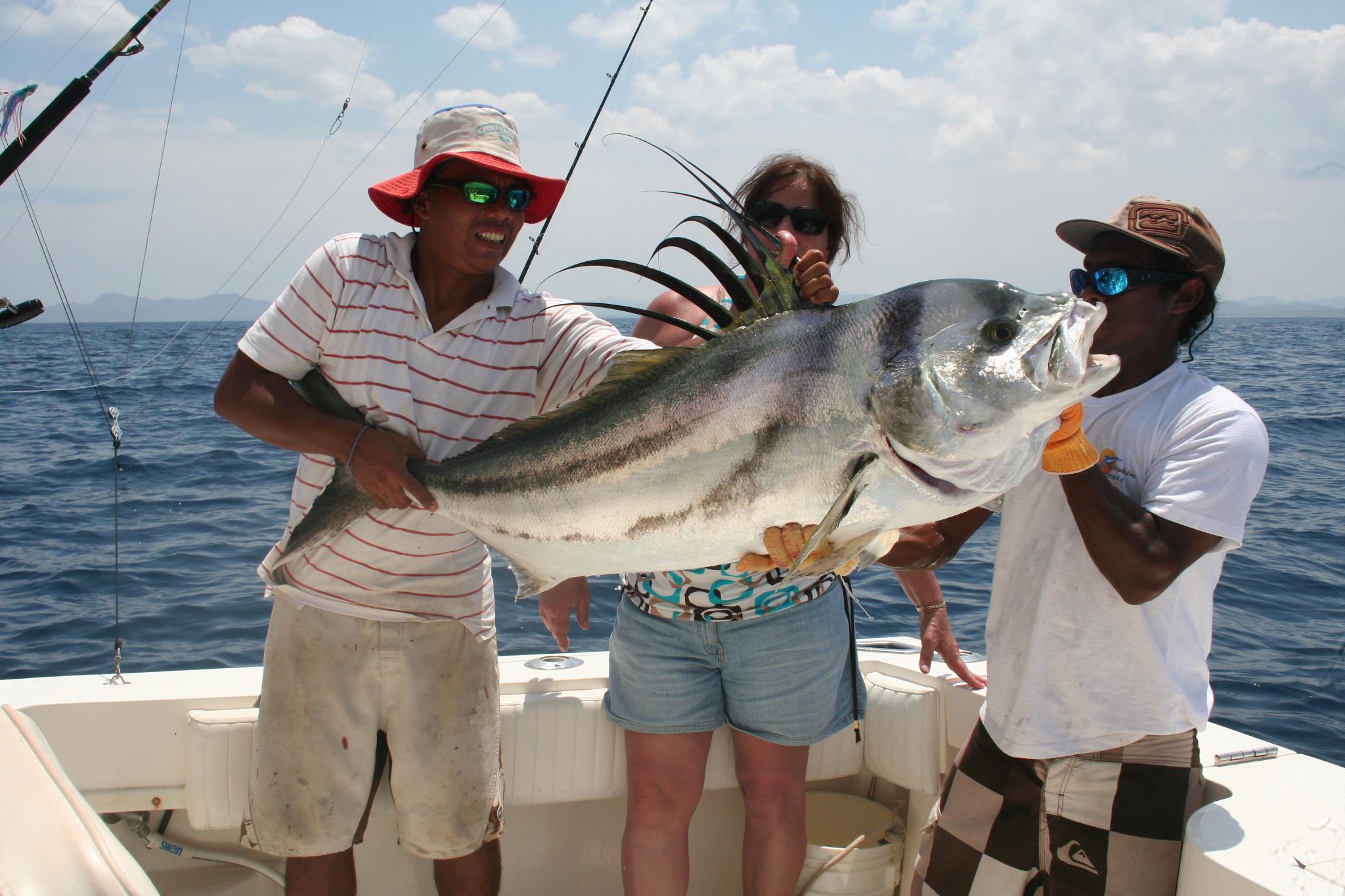 35ft Tamarindo Fishing Charter with Premium Amenities and Game Fishing ...