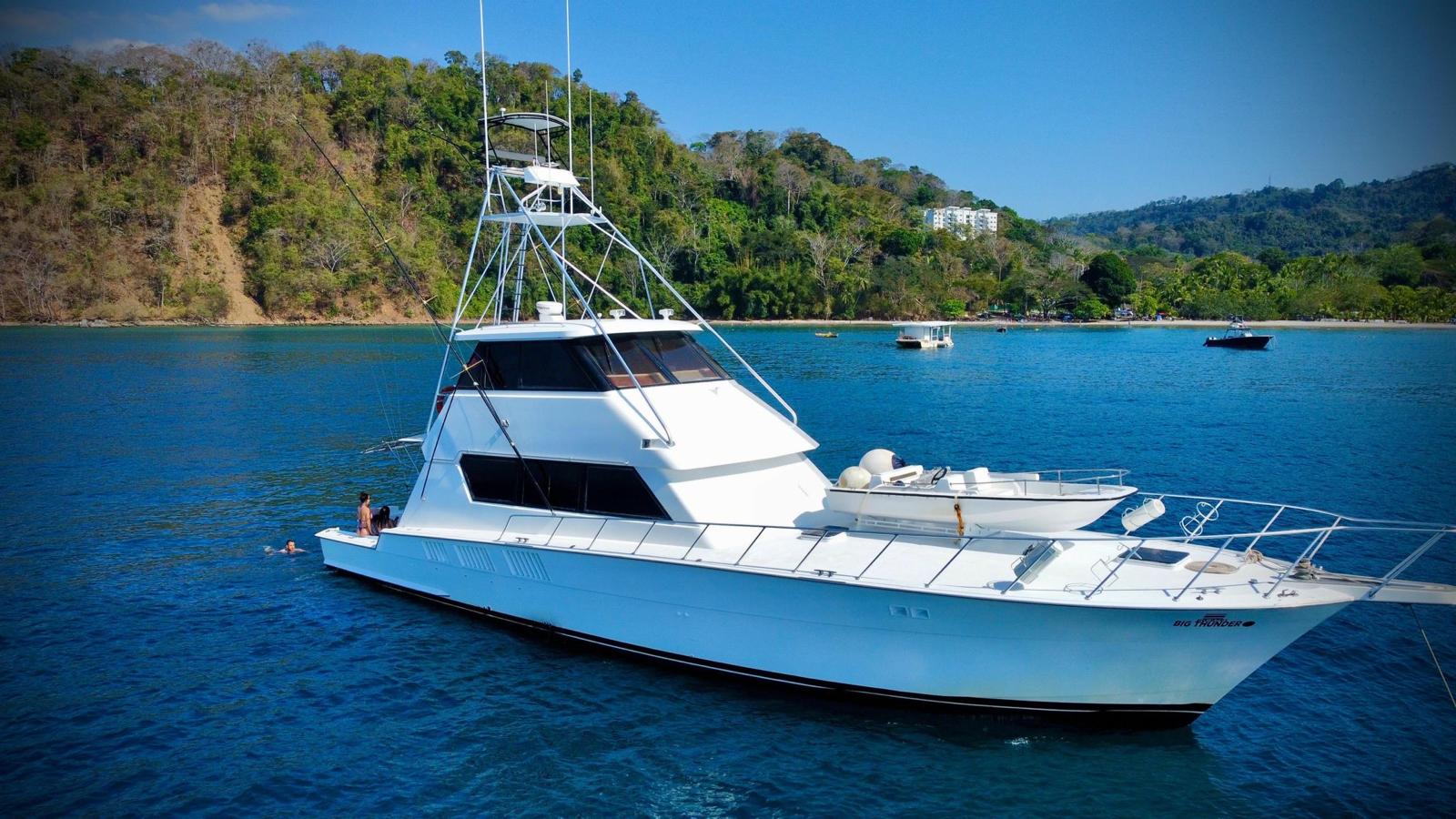 65 ft Big Thunder Yacht Charter | Luxury Cruise in Jaco